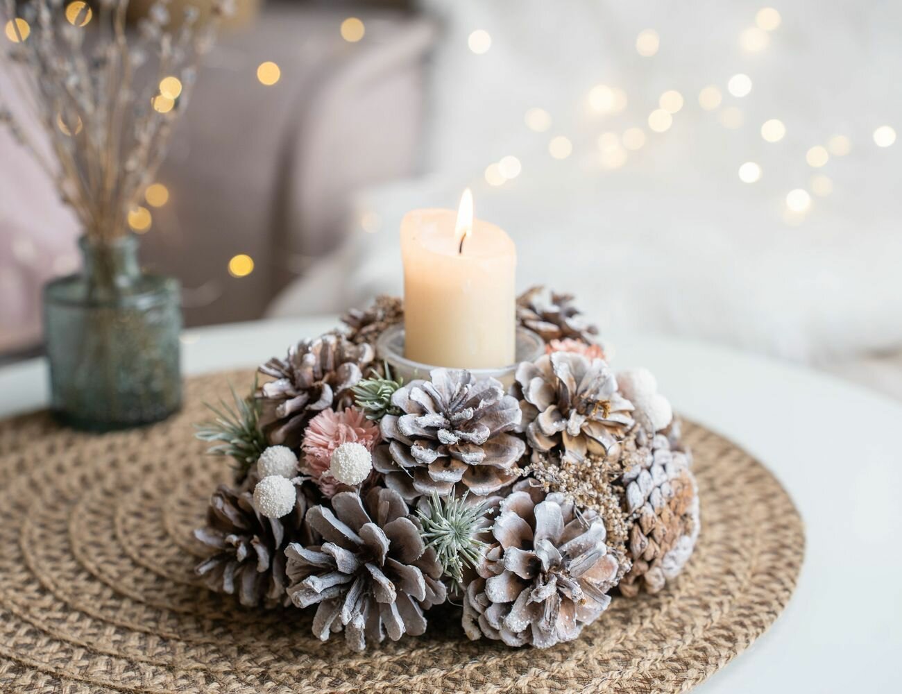 Декоративный подсвечник 'лесной ДАР', натуральные шишки, хвойные ветки, искусственные ягоды, 19 см, Edelman 1165631