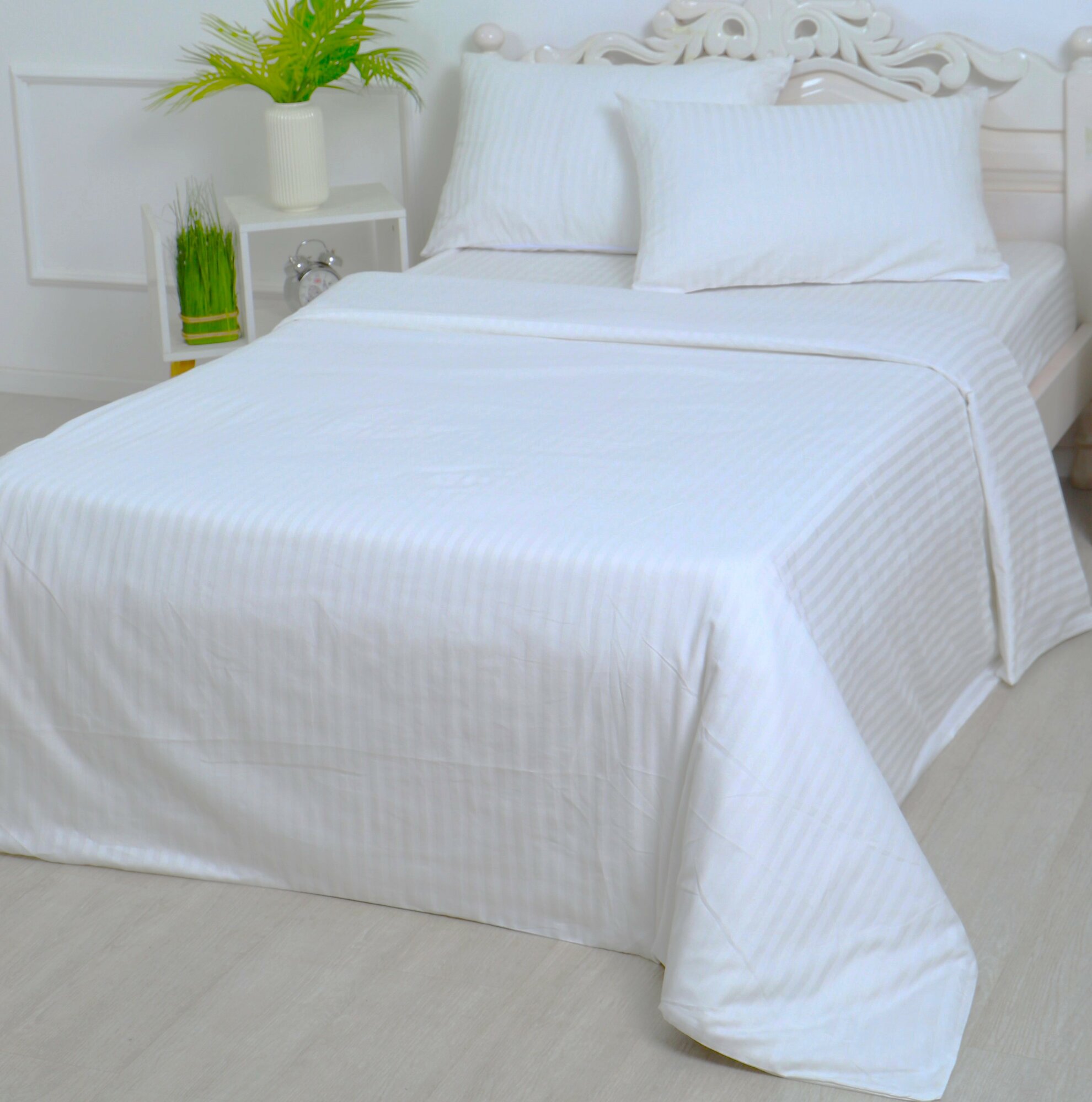 Постельное бельё TOTALTEKS, страйп-сатин, простыня на резинке 140х200, хлопок 100%, белый