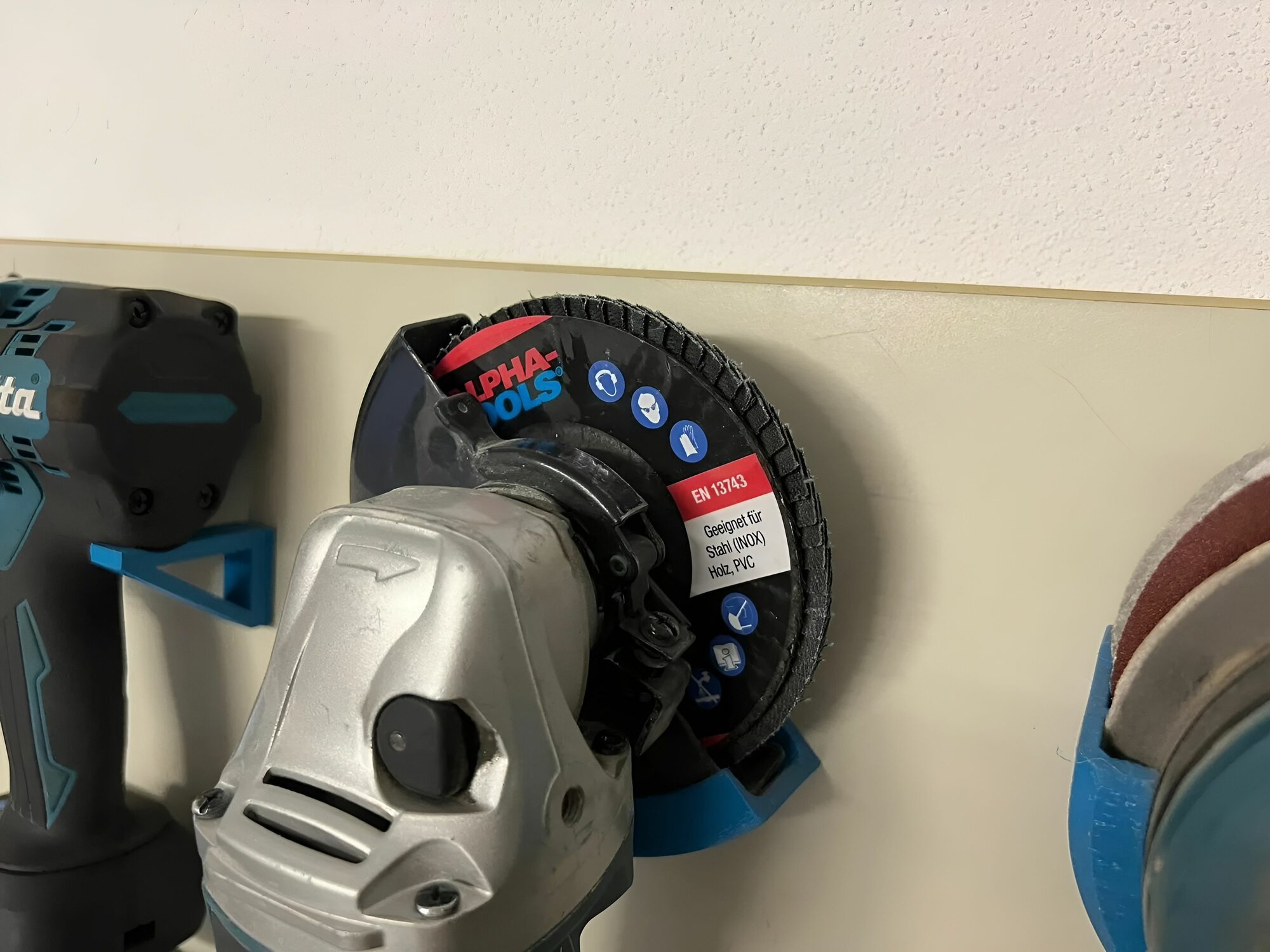 Настенный держатель угловой шлифовальной машины Makita 125 мм