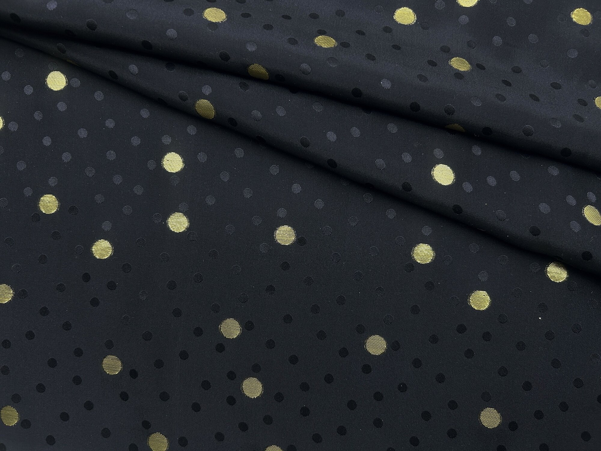 Ткань Шёлк чёрного цвета с принтом горох 46597