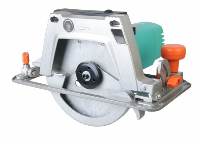 Циркулярная электропила Sturm! CS50201, мощность 2000 Вт, 200х30 мм