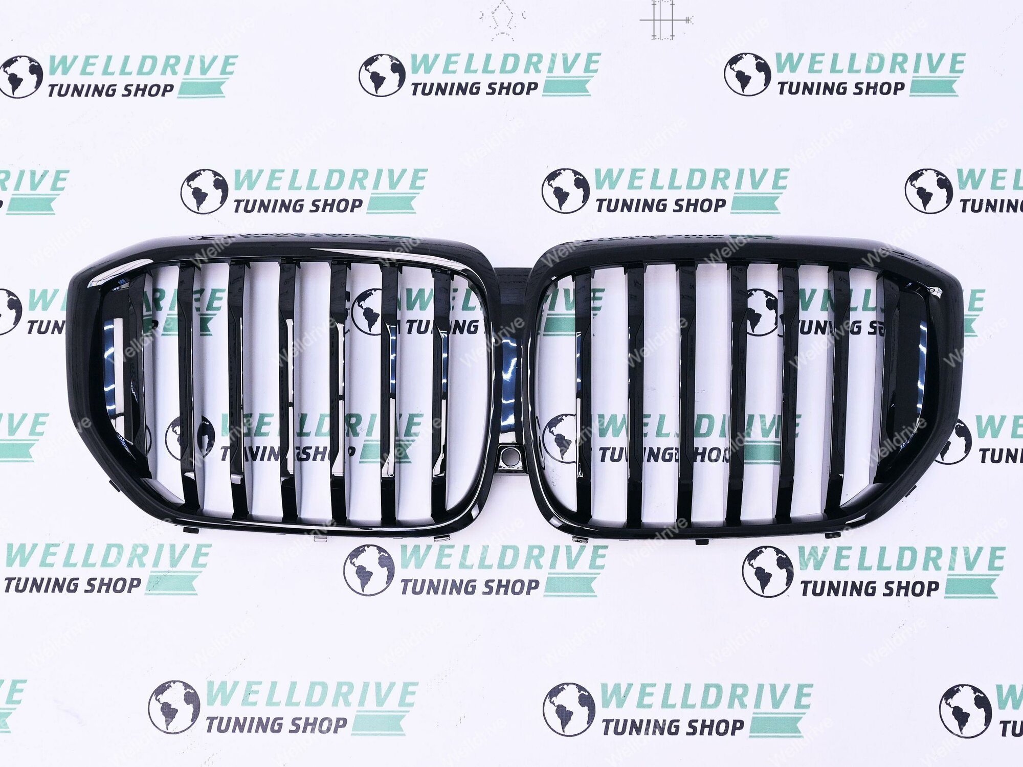 Решетка радиатора BMW X5 G05 рест M-Performance черный глянец