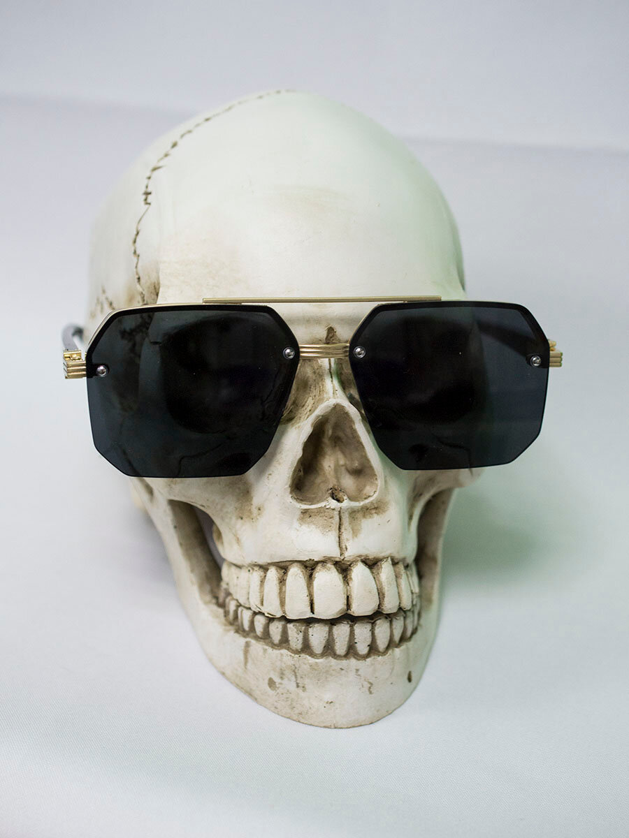 Солнцезащитные очки