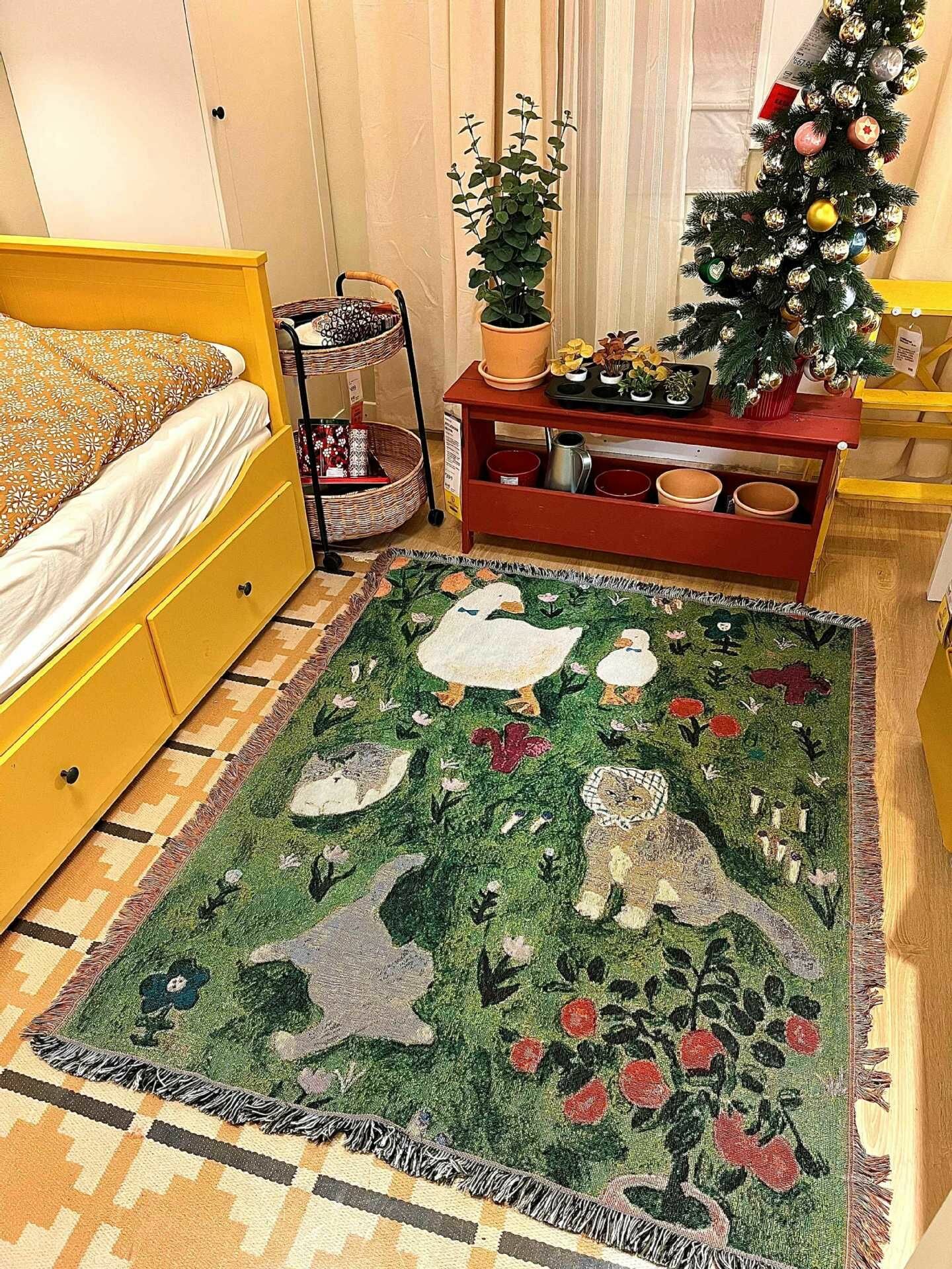 Ковер, 1.6 x 1.3 м