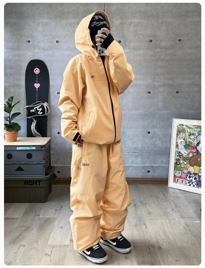 Комплект верхней одежды сноубордический