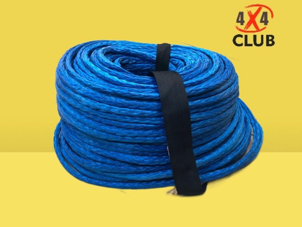 Синтетический трос "XL Rope" метражом 12 мм 40 метров. Максимальная нагрузка 10800 кг. Цвет синий