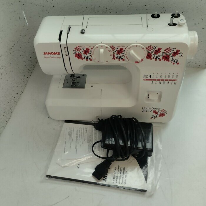 Швейная машина Janome Homedecor 2077