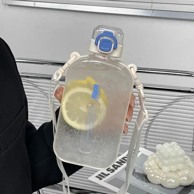 Плоская квадратная прозрачная бутылка для воды, портативная дорожная столовая с регулируемым ремешком, элегантная тонкая бутылка для спортивного кемпинга, YB-0792-White, 750ml