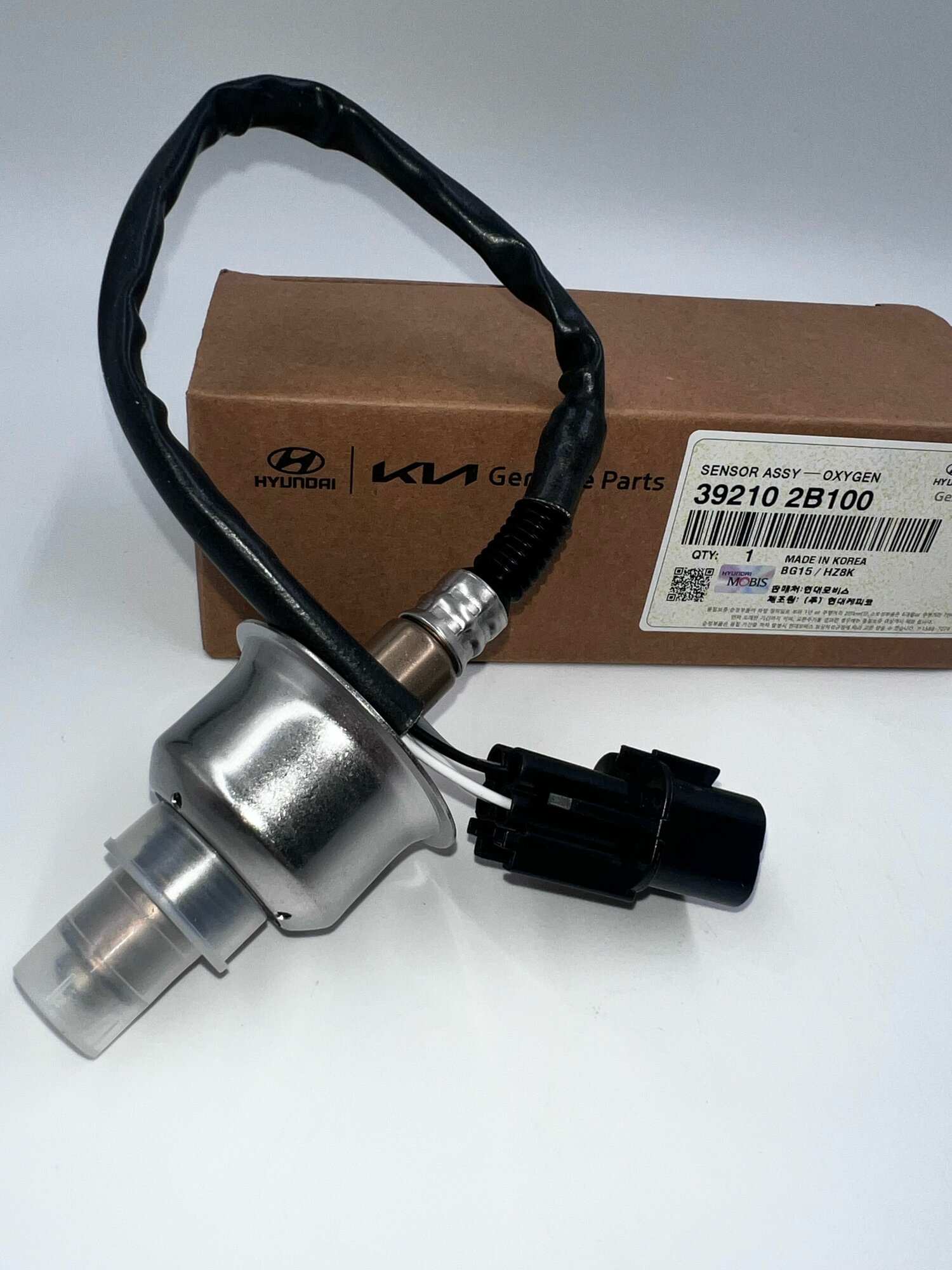 Датчик кислородный лямбдазонд верхний в коллекторе Киа Рио Хендай Солярис 392102B100 оригинал