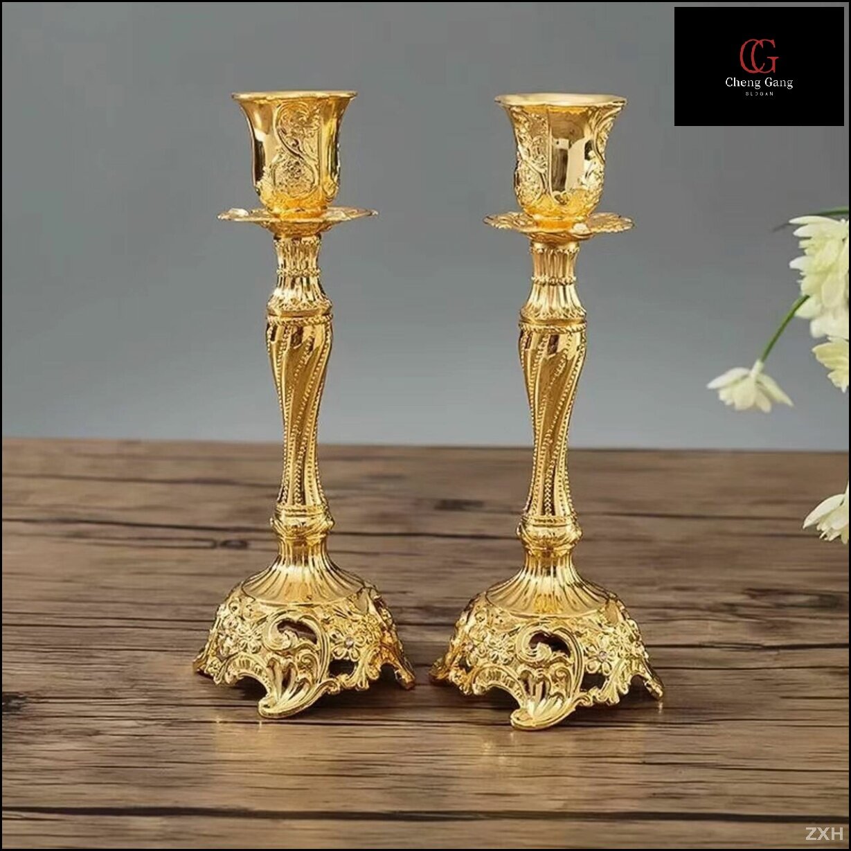 Эксклюзивный ретроподсвечник из металла в стиле candlelight, габариты 15 на 11 на 21 см