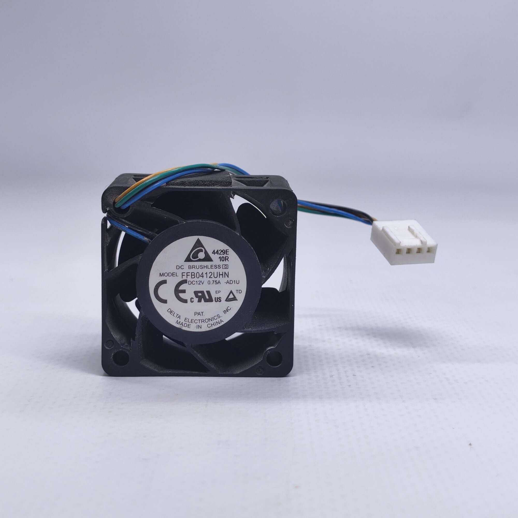 Delta Electronics FFB0412UHN / Вентилятор серверный 4429E10R