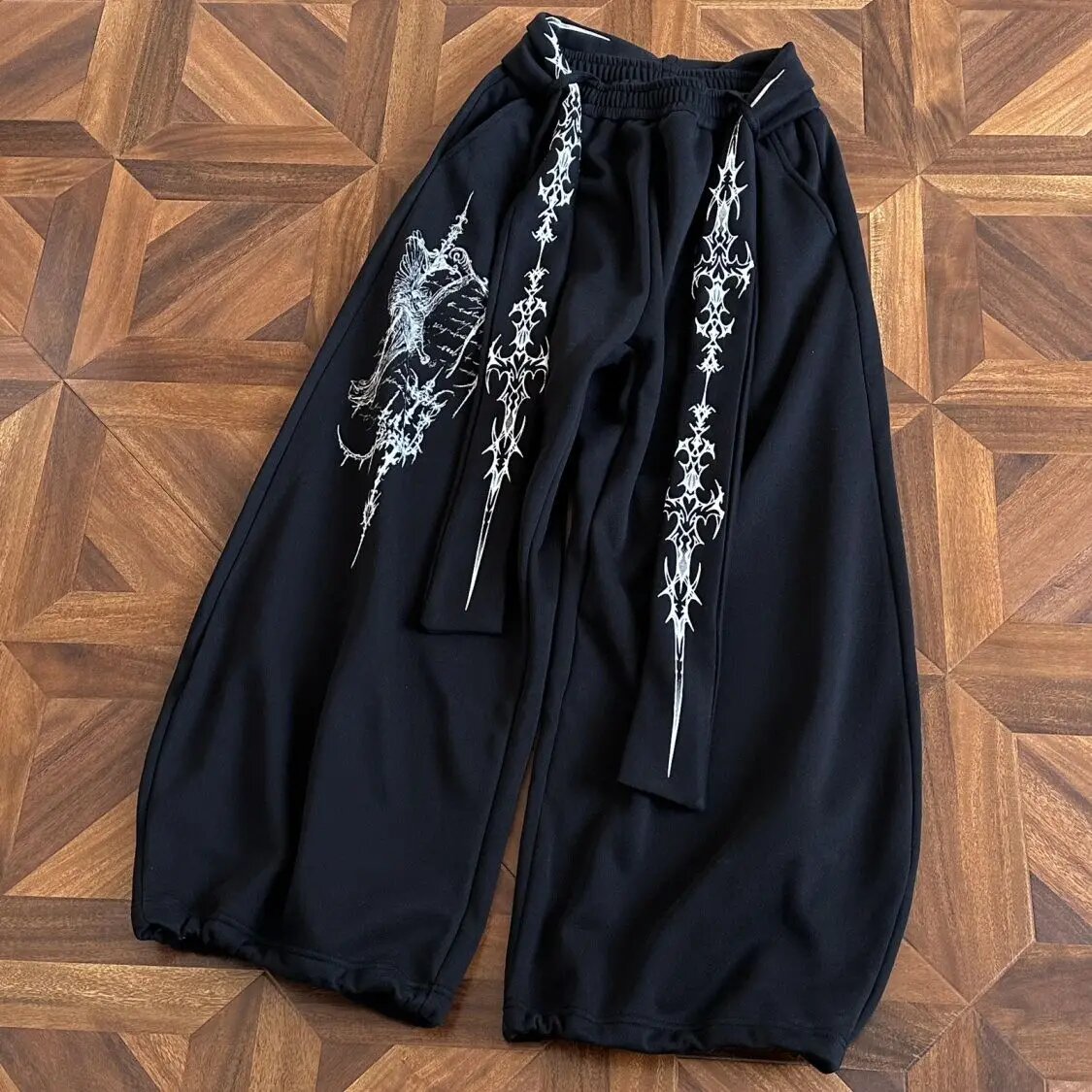 Брюки спортивные