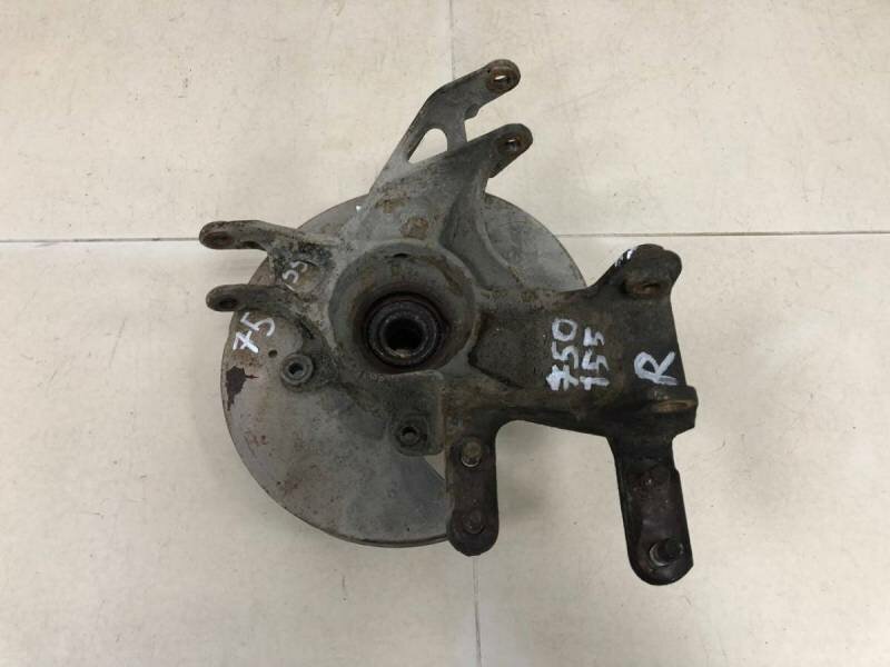 Кулак поворотный задний правый Mazda 6 GG 2002-2007 кат.номер: G21D2611XB GR1A33060A