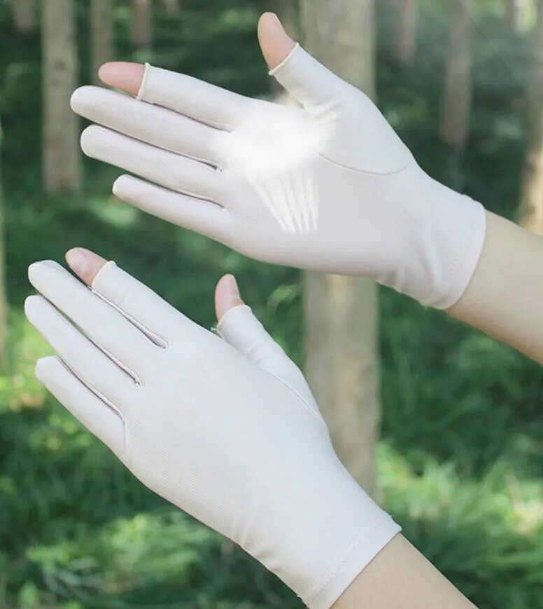 Перчатки для взрослых и детей