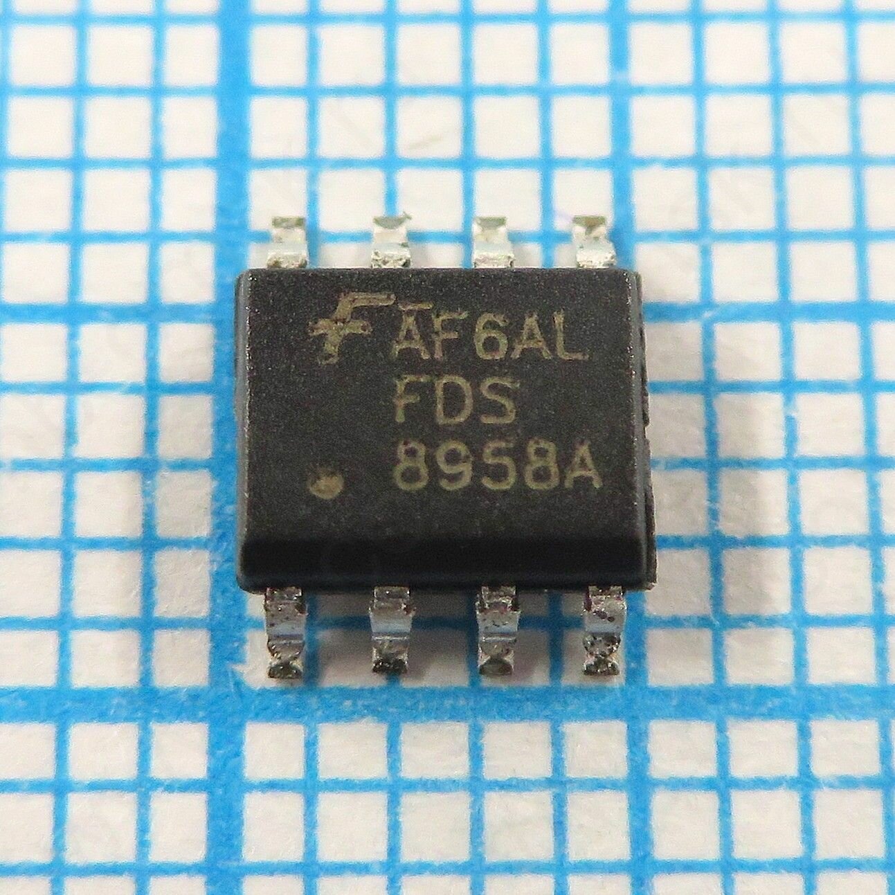 FDS8958A 30V 7A 5A - N и P-канальный MOSFET