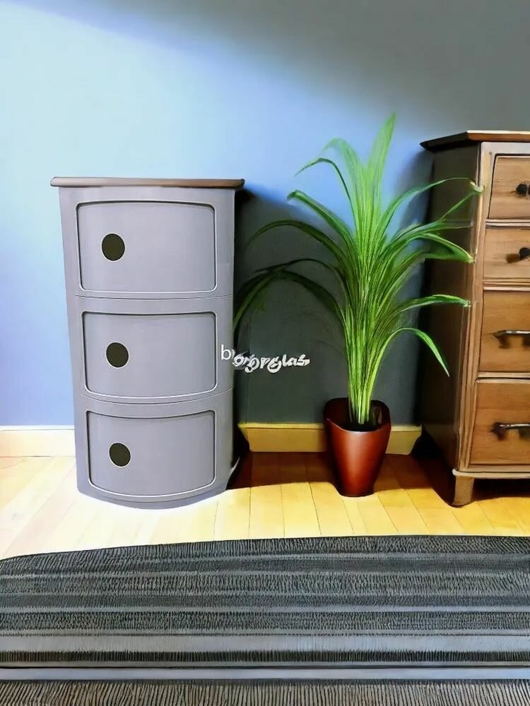 Тумбочка, 3 ящика, 32x32x58 см