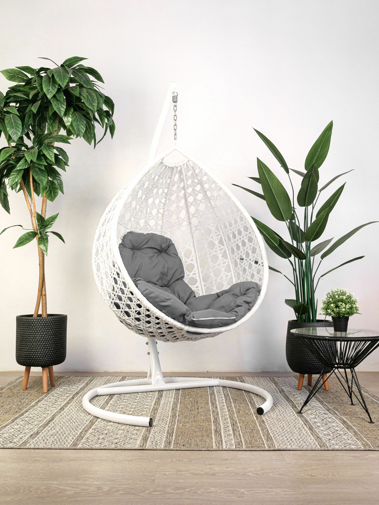 Подвесное кресло капля люкс, с ротангом белое, серая подушка