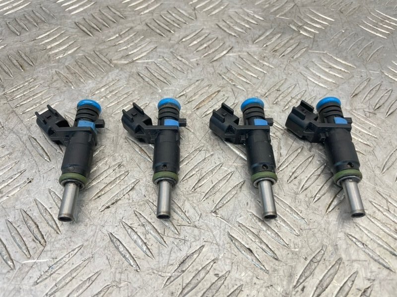 Б/У инжектор, форсунка Opel Astra 2012 P10 A16XER nв наличии 1 шт, цена за 1 шт 59847 GENERAL MOTORS арт. 821521, 55562599