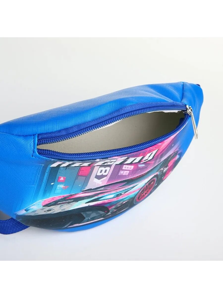Яркая детская поясная сумка для мальчика