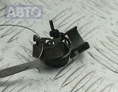 Скоба (кронштейн) крепления форсунки Volkswagen Passat B6