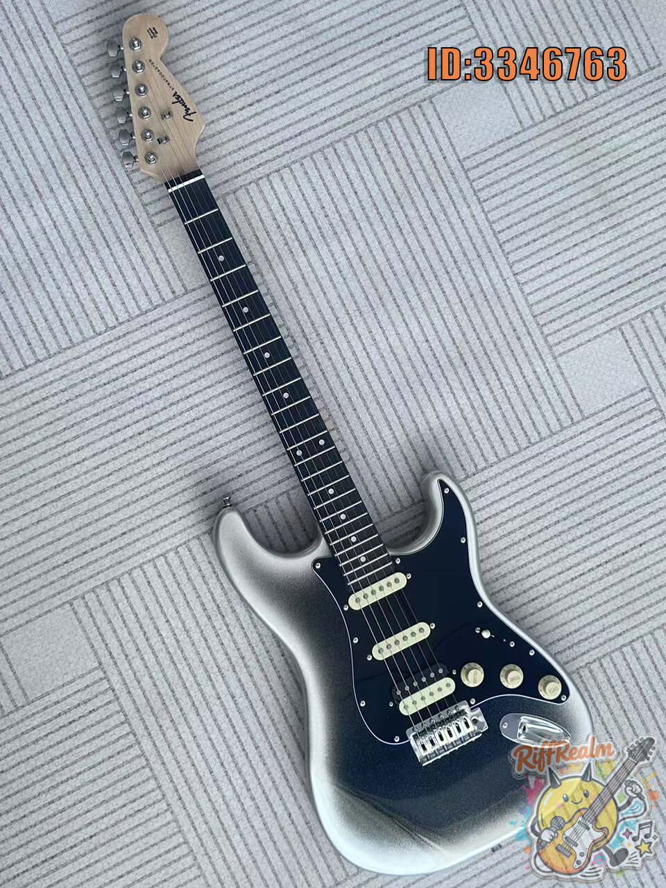 Электрогитара Stratocaster Black & White