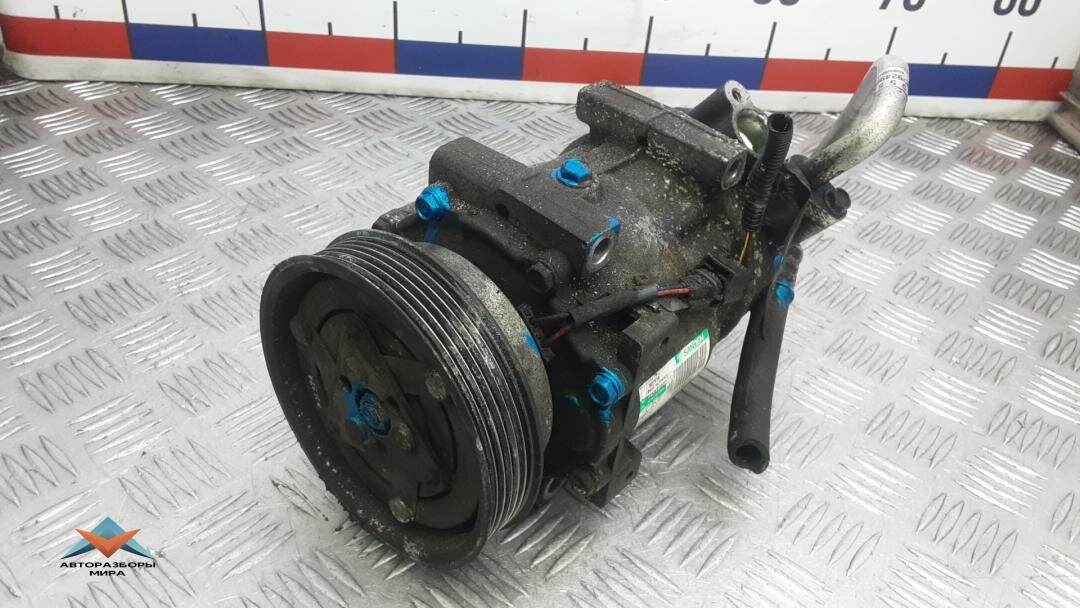 Компрессор кондиционера Nissan Qashqai 2 2013 926009865R