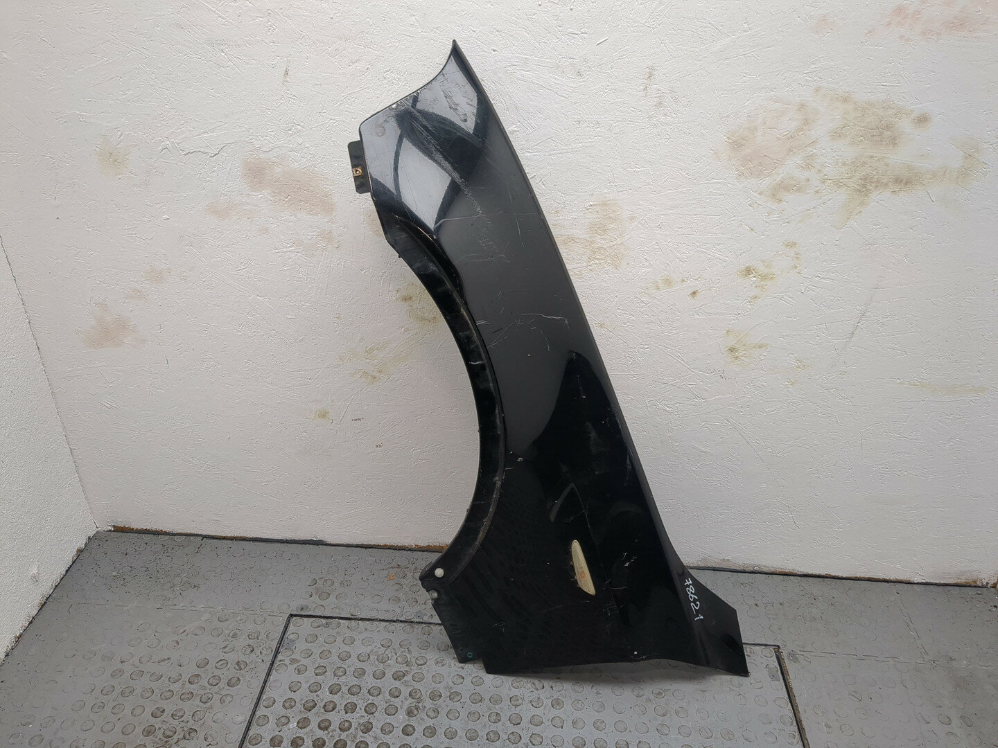 Крыло левое переднее BMW X3 E83 Б/У