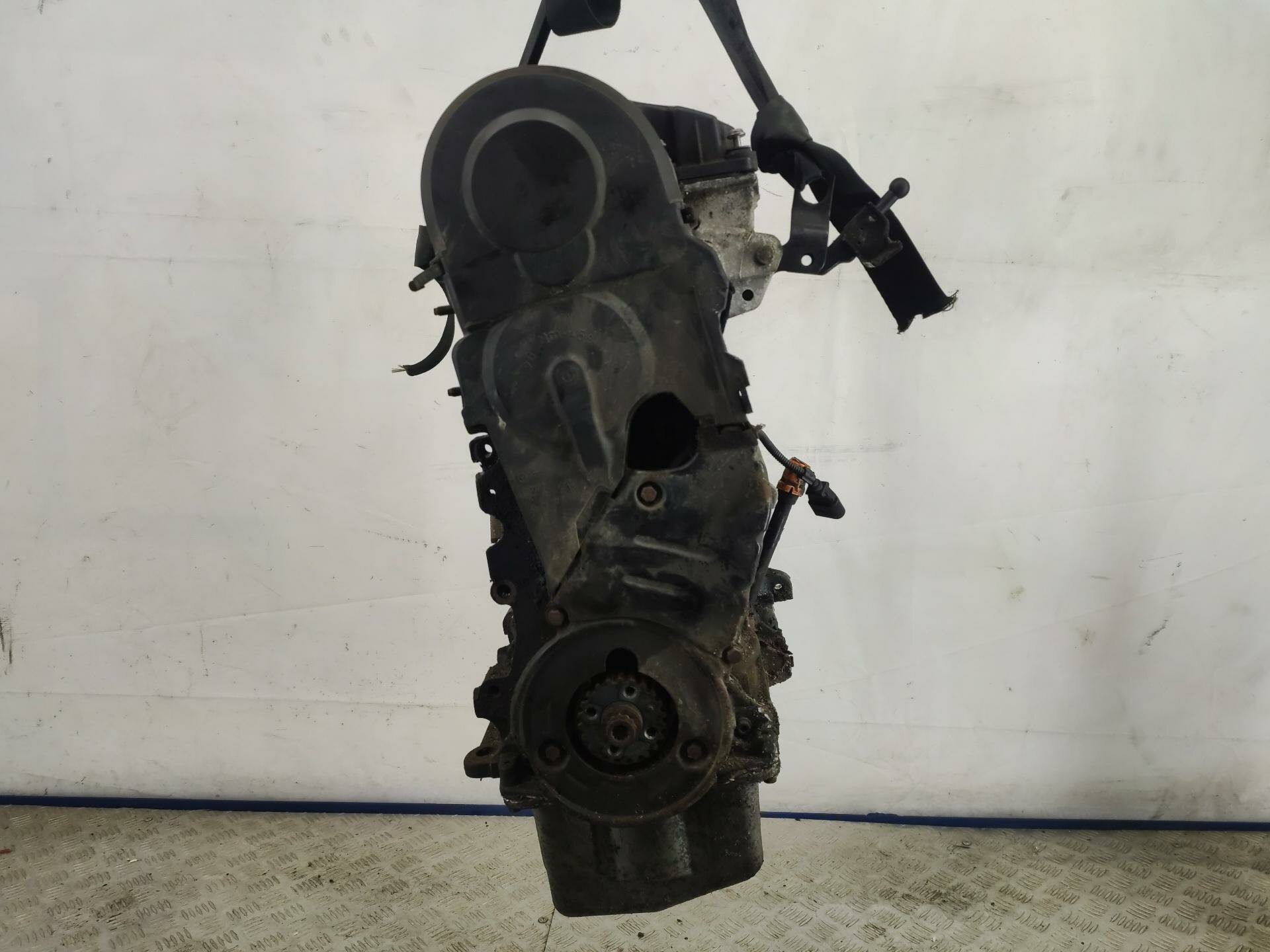 Двигатель AXR Skoda Octavia рест. 1U