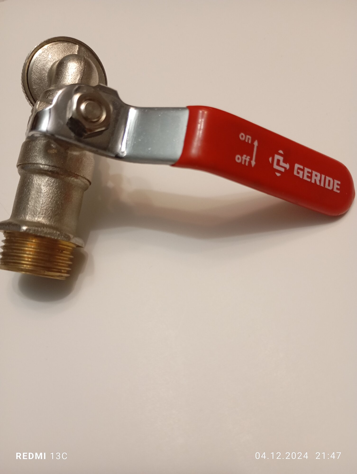 Садовый кран шаровый со штуцером 1/2" наружная резьба, полива с коннектором для быстрого подключения 1/2