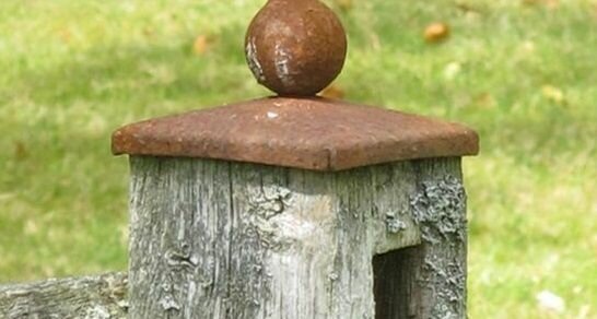 Крышка с шариком для столба 100мм металл без покраски