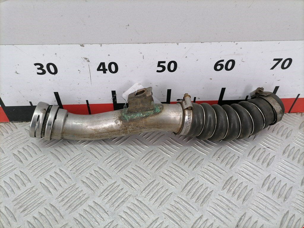 Патрубок интеркулера Renault Modus 8200527669 арт. 2218925
