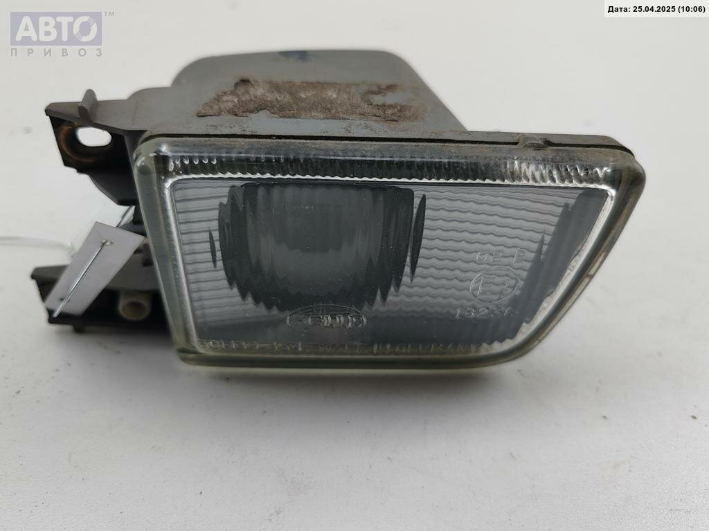 Фара противотуманная правая Volkswagen Golf-3