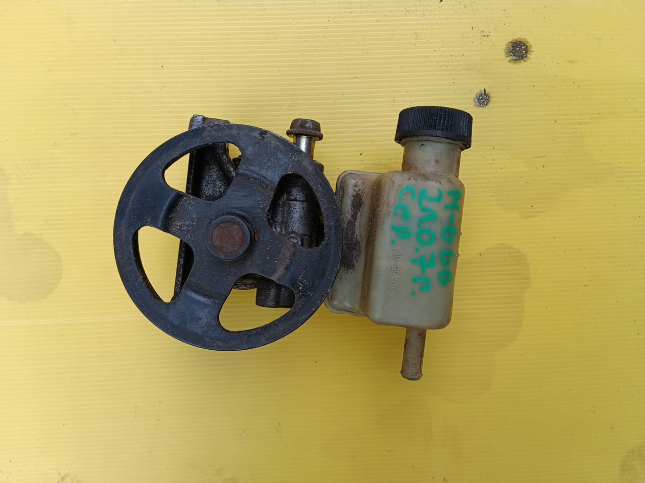 Mazda 6 GG Насос гидроусилителя