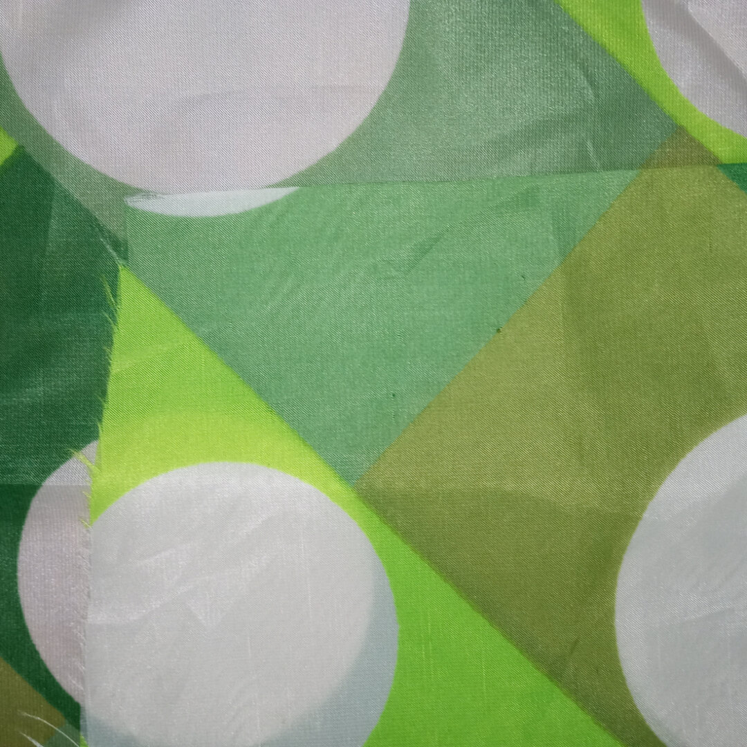 Ткань для блузы, платья, легкая 115 х168 мм