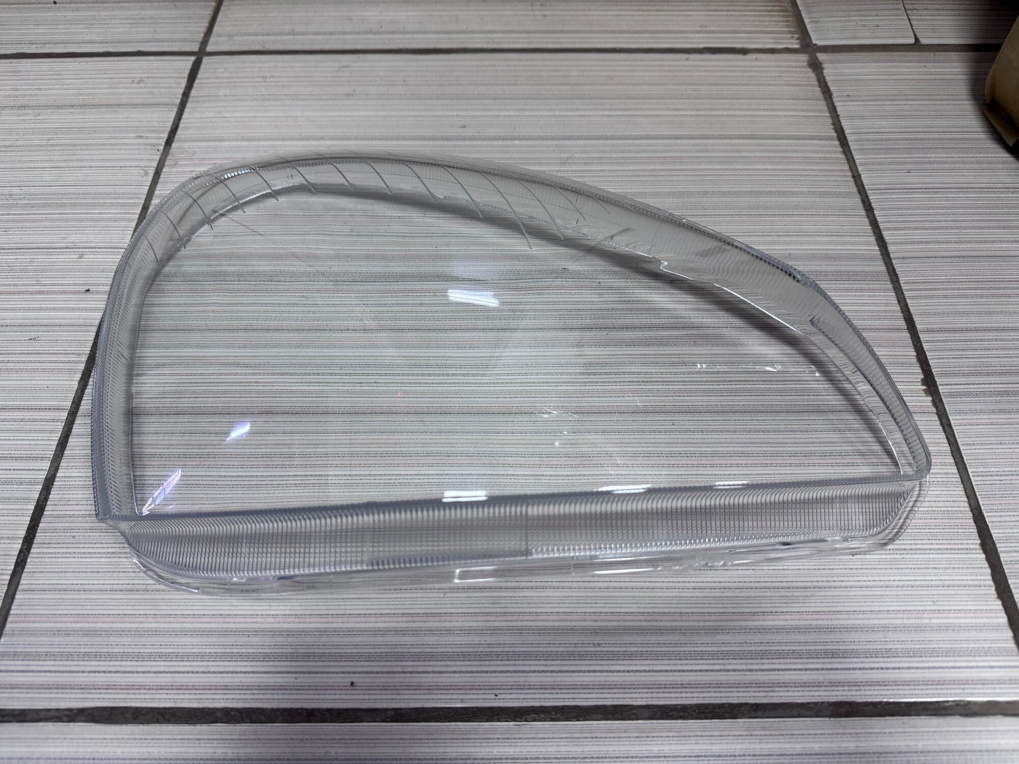 Стекло фары, для ВАЗ 2170, LADA Priora, правое (аналог)