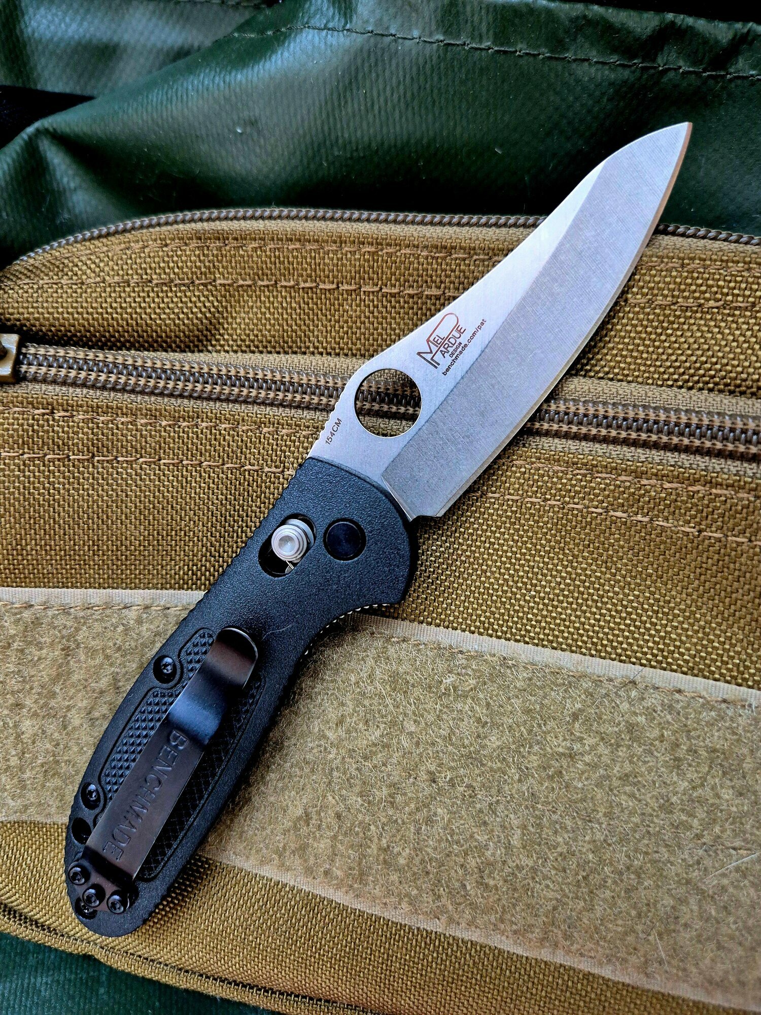 Нож Benchmade Griptilian mini 555