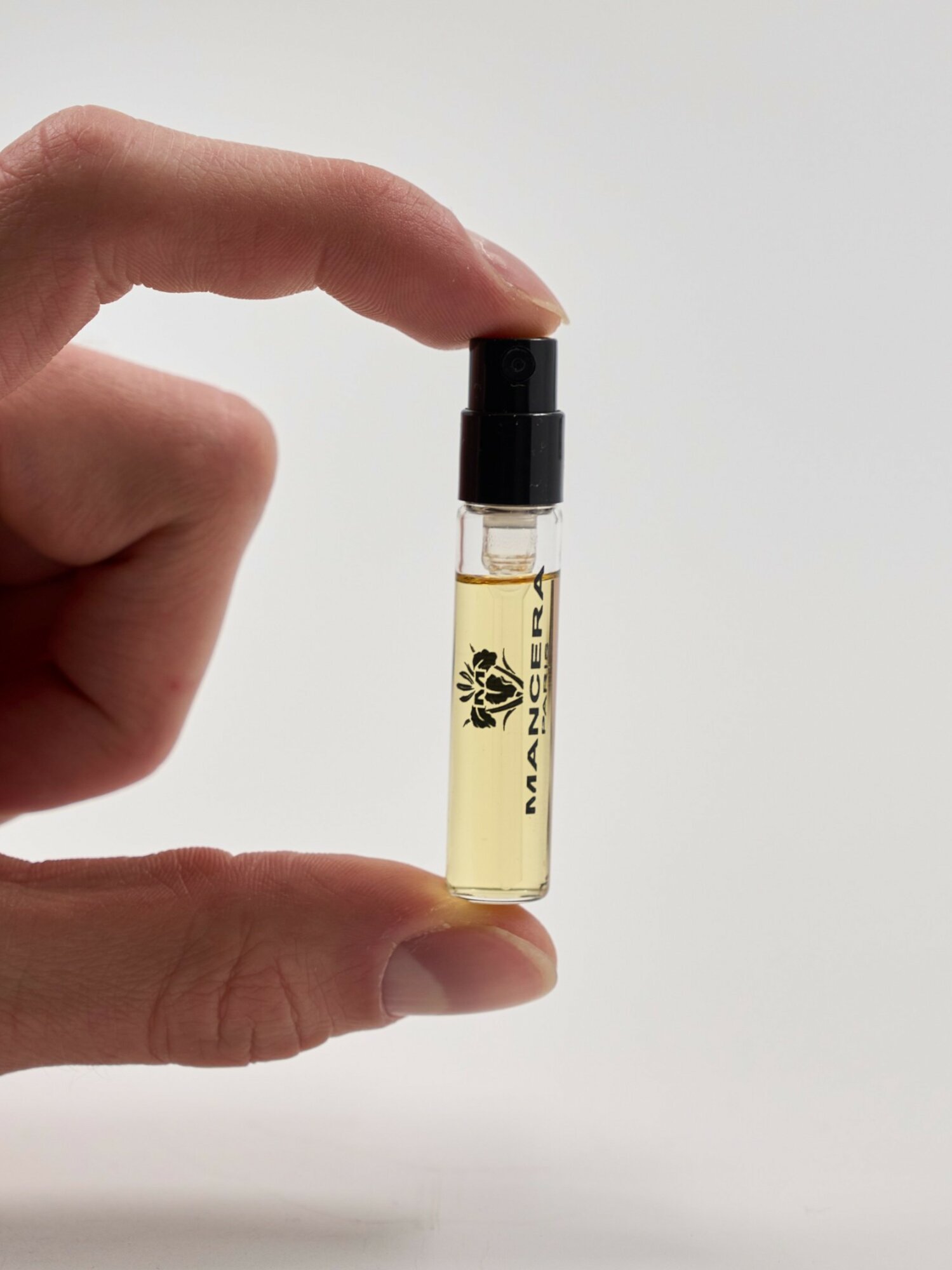 Парфюмерная вода (edP - eau de Parfum) Mancera RED TOBACCO унисекс женская мужская 2мл