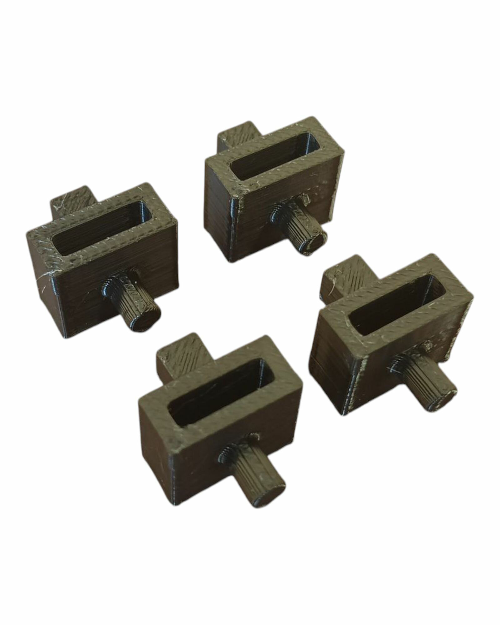 Деталь механизма замка верхней крышки багажника Toyota Land Cruiser 100 2003 г. в. 4 шт. комплект