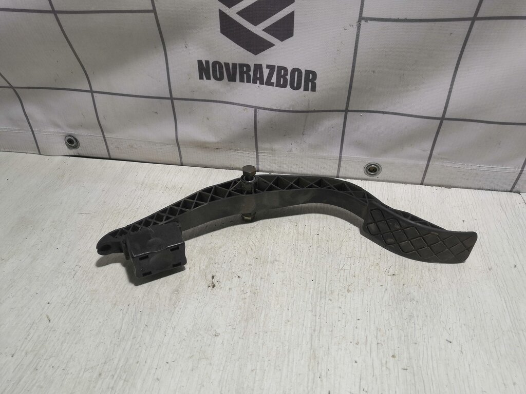 Педаль газа VW Golf 4 Bora 97-05