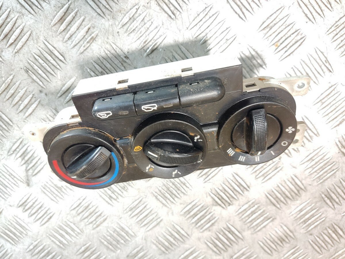 Блок управления отопителя климатической установки KIA Spectra 2001-2011 0K2N161190A