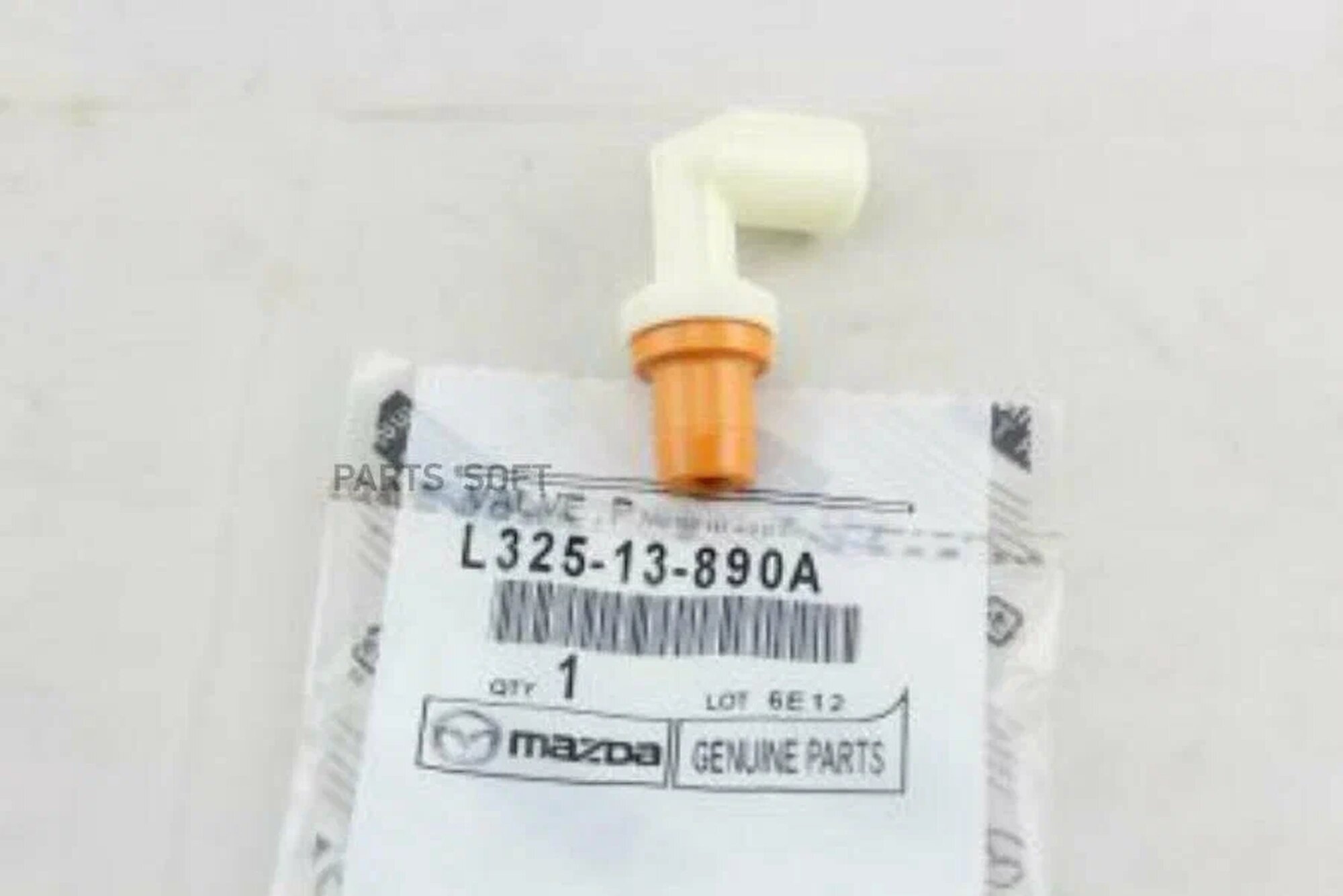 Клапан вентиляции картера Mazda L32513890A, для Mazda 6/3, OEM, Япония