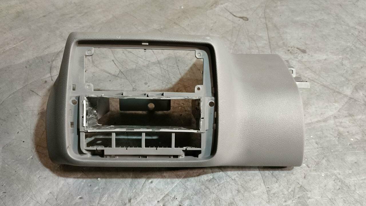 Консоль торпедо Skoda Octavia 1998 1U1858087