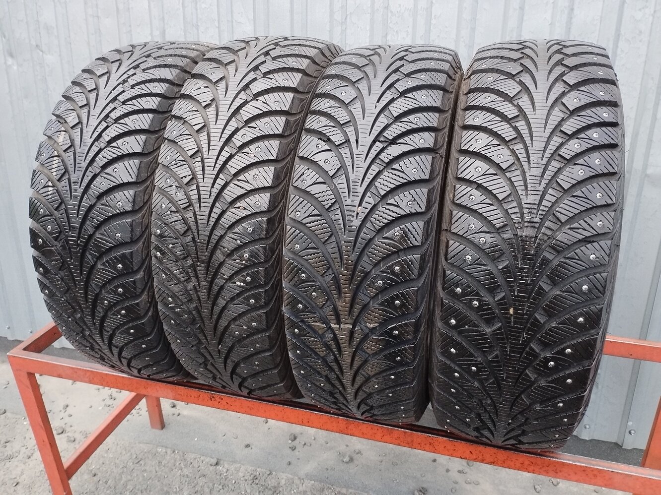 Комплект Б/У шин 215/65 R16 Sava Eskimo SUV