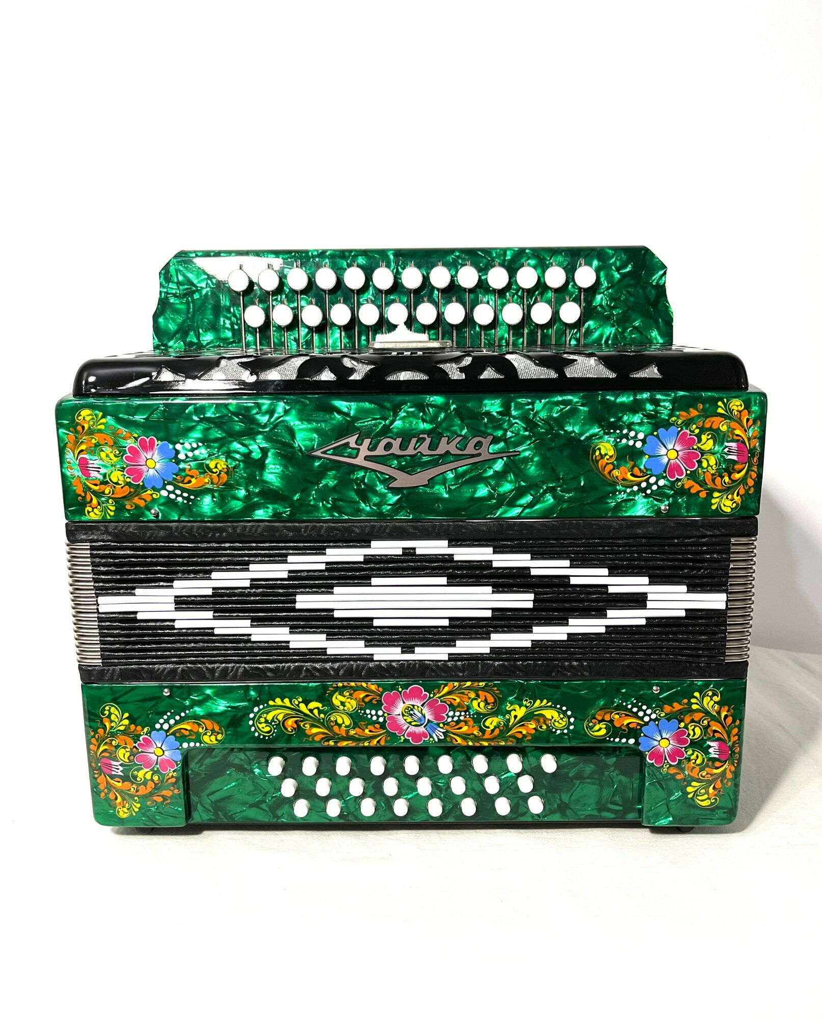 Гармонь "Чайка-314" S5XL-A, зеленая, 3 голоса, Шуйская гармонь
