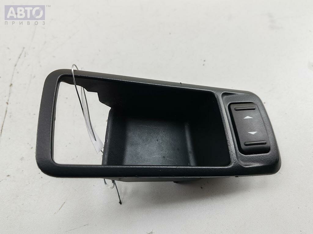 Кнопка стеклоподъемника переднего правого Ford Focus 2 (2004-2010)