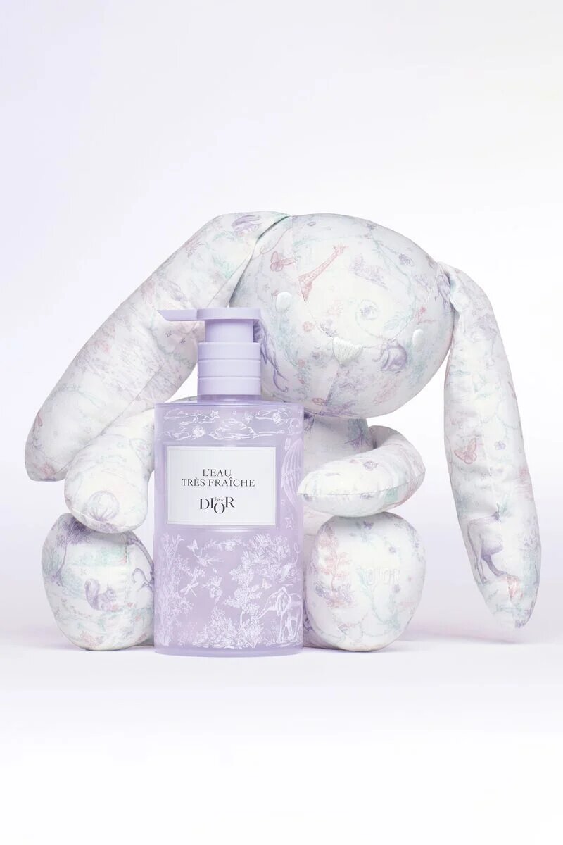 Премиальная успокаивающая очищающая вода для детей Baby Dior L'Eau Très Fraîche, 350 мл. |мягкое очищение, увлажнение.