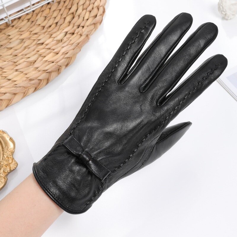 Перчатки для женщин