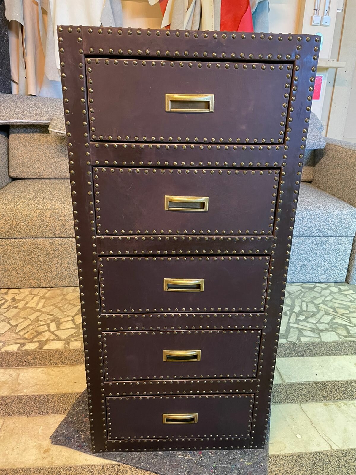 Комод из натуральной кожи с эффектом старения с выдвижными ящиками, 56х48х120 см, SITDOWN, натуральная кожа, коричневый