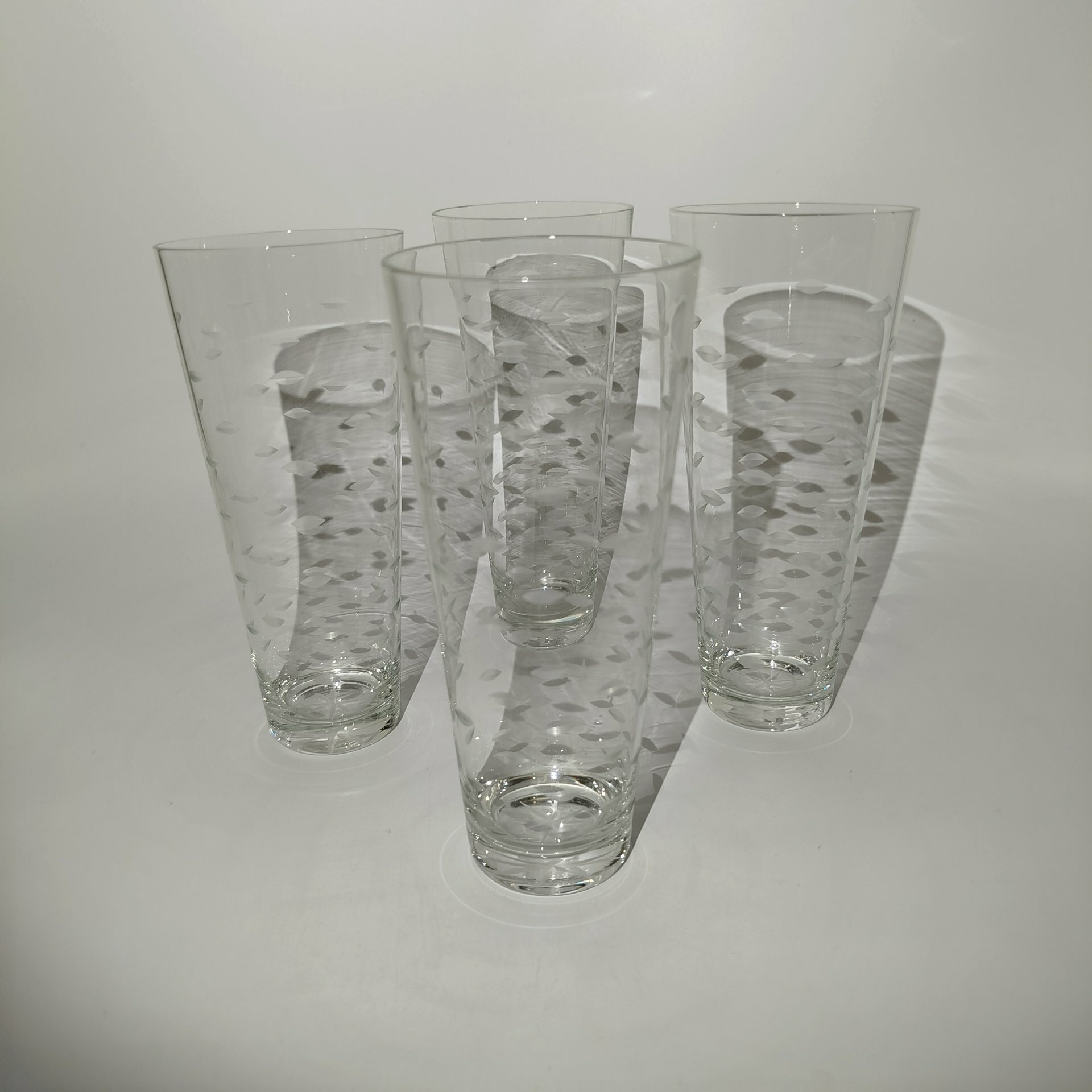 Набор бокалов на 4 персон, украшенных гранением "Берёзка", стекло, резьба, СССР