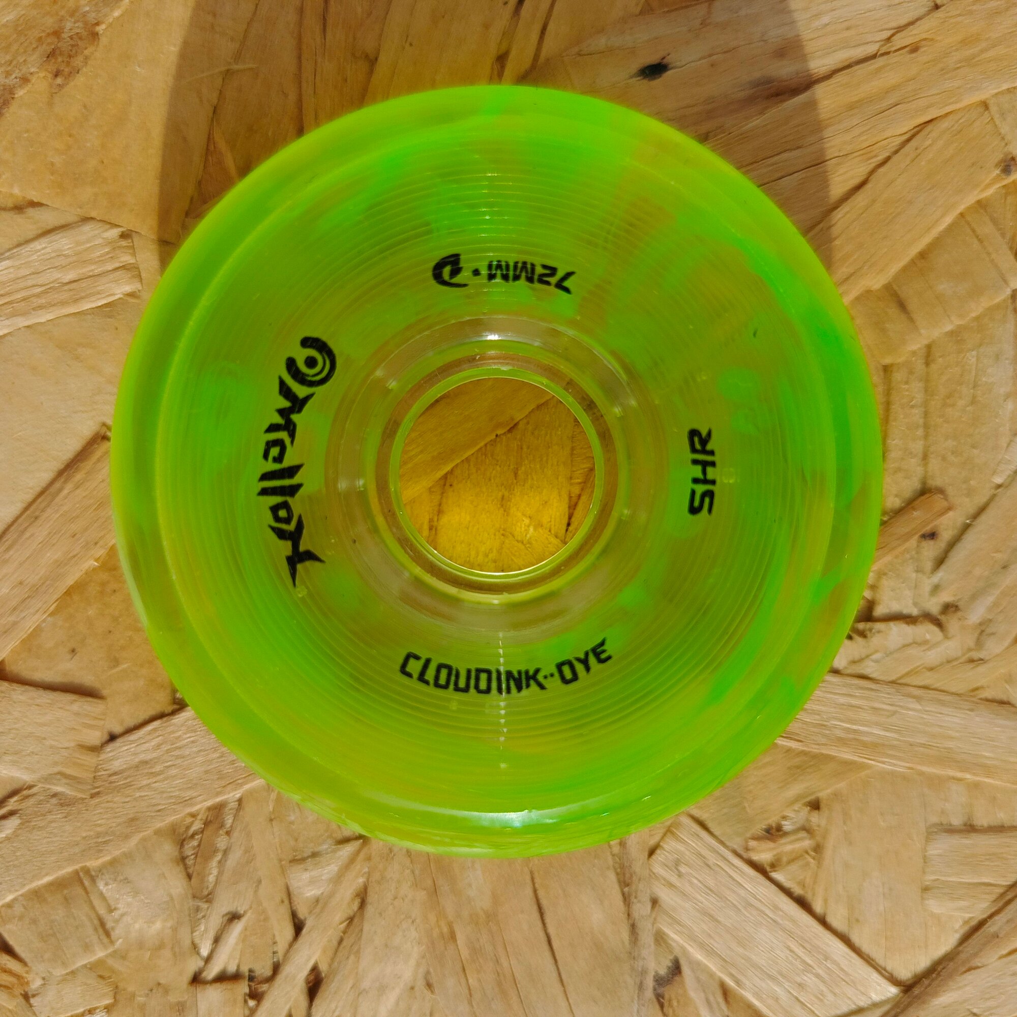 Колеса для роликов 72мм 85а жесткости 8шт. Прозрачные с зелеными наплывами. Omelox.